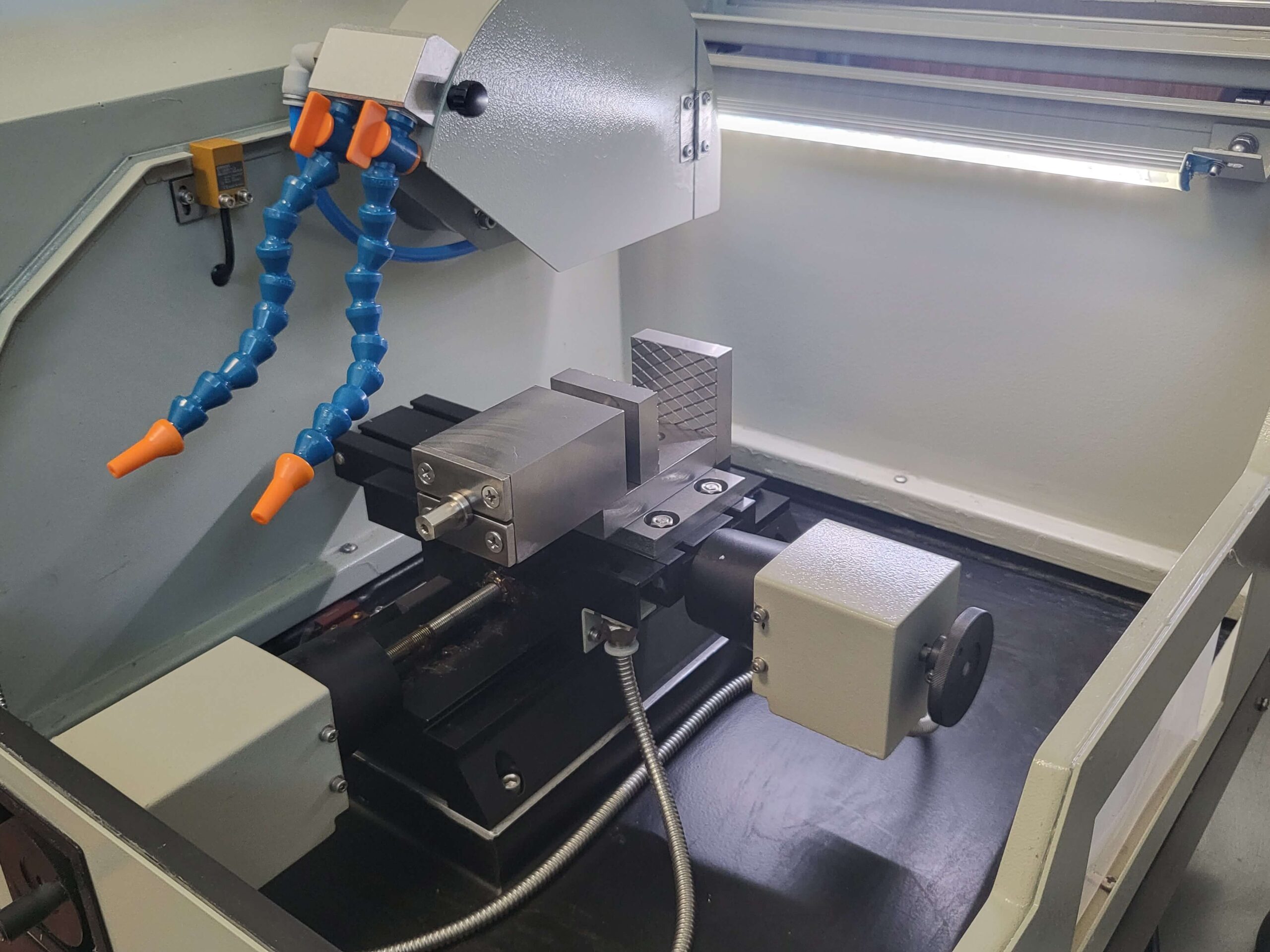 SMART CUT® 6011 - Sectioning Saw - Ukam
